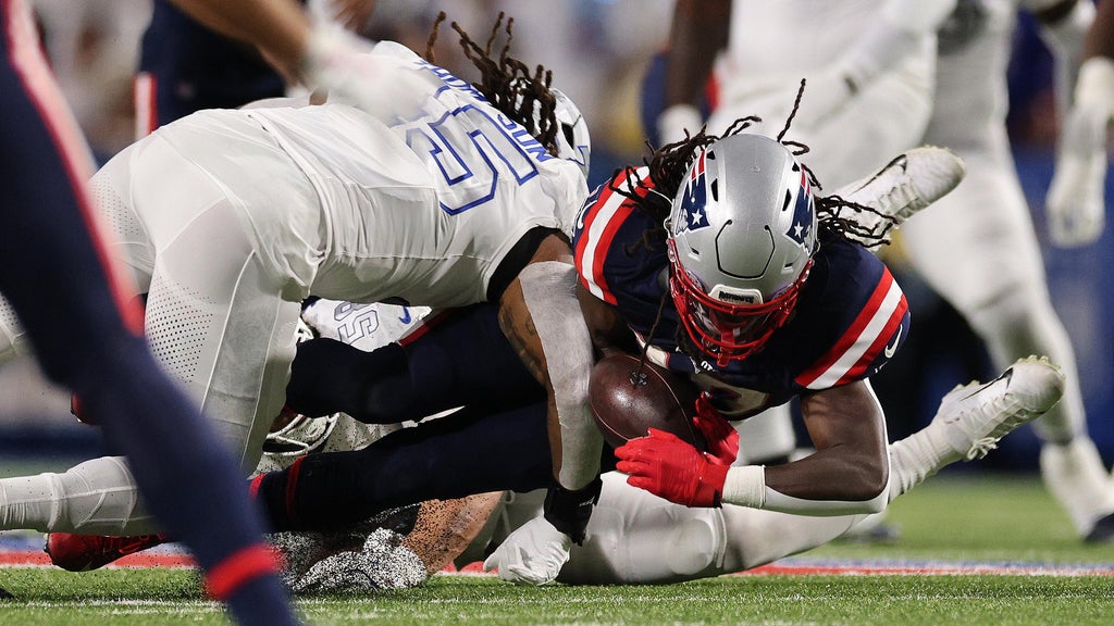 Rhamondre Stevenson fumbled again for the Patriots in Week 5 vs. Bills
