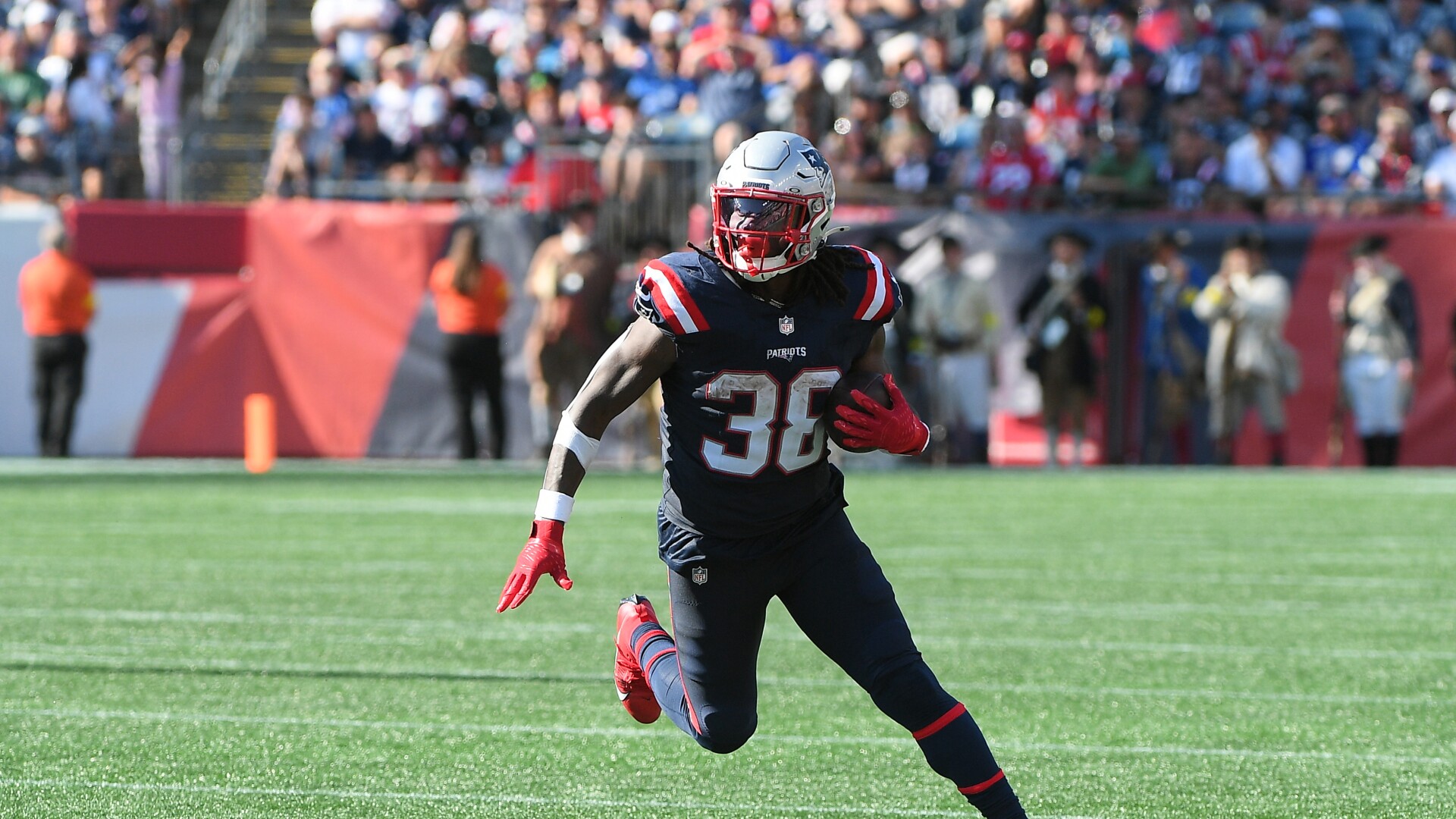 Rhamondre Stevenson touchdown gives Patriots 13-10 lead over Bills