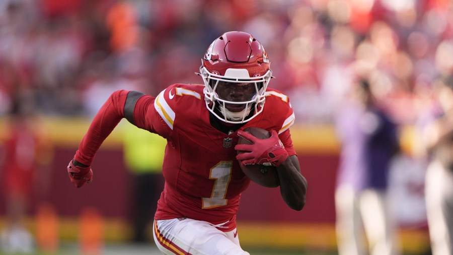 Chiefs WR Xavier Worthy questionable vs. Jaguars with shoulder injury