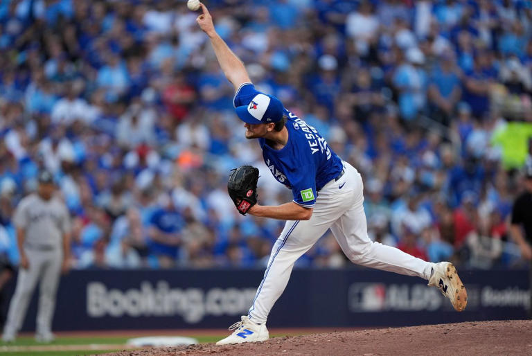 Yankees 7, Blue Jays 13: Bad news and worse news from a catastrophic ...