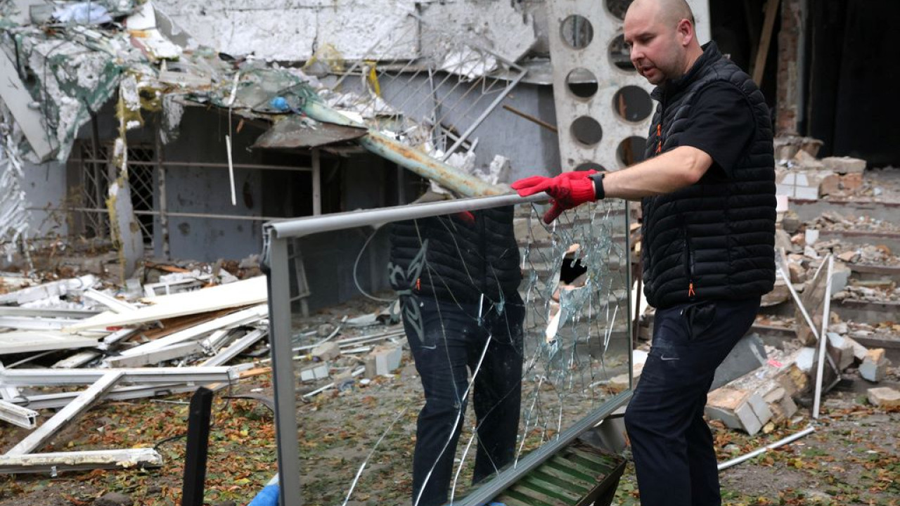 Μεγάλη, νυχτερινή ουκρανική επίθεση με drones στη Ρωσία - Χιλιάδες ...