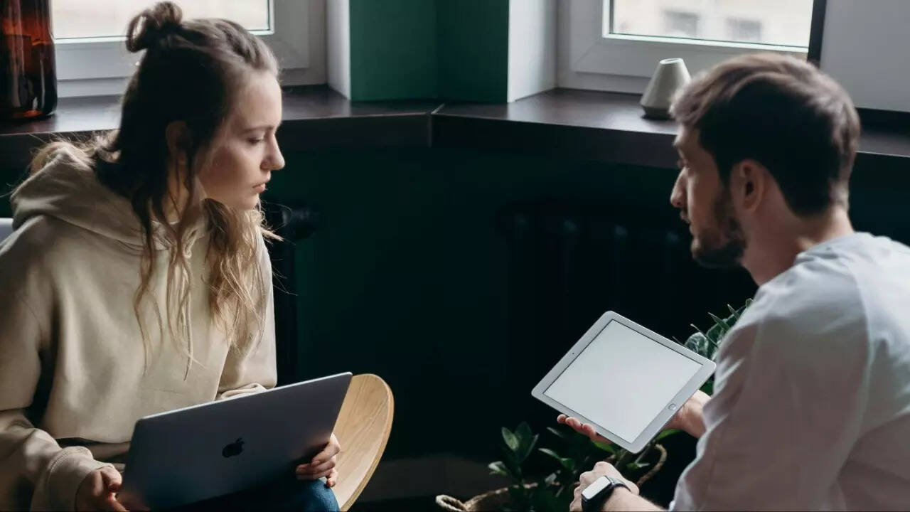 Navigating career breaks: 4 strategies for a successful return to work