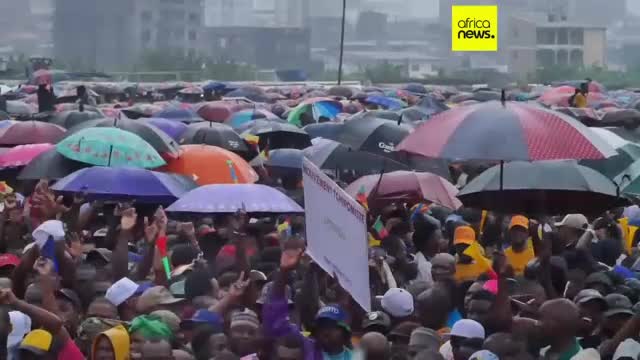 Cameroon’s Issa Tchiroma draws massive crowd in Douala ahead of election