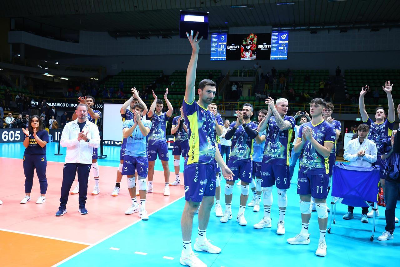 Trofeo Parenti Modena vince in carrozza
