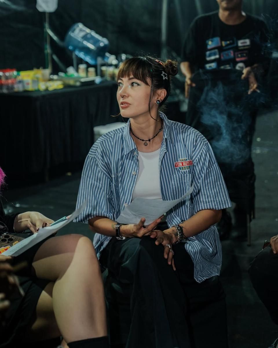 Intip Gaya Rambut a la Poppy Sovia yang Edgy dan Stylish, Bisa jadi ...