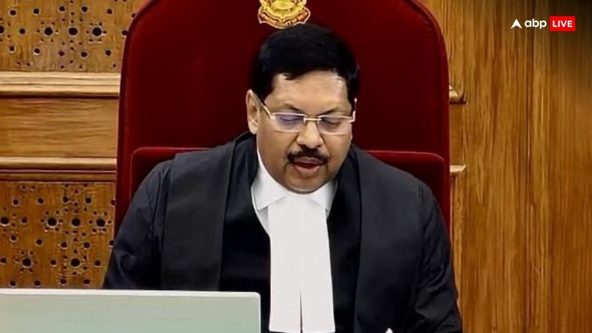 Shoe Thrown At CJI Gavai During Court Proceedings