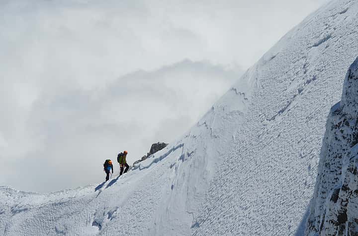 Over 200 Climbers Stranded After Blizzard On Tibetan Slopes Of Mt ...