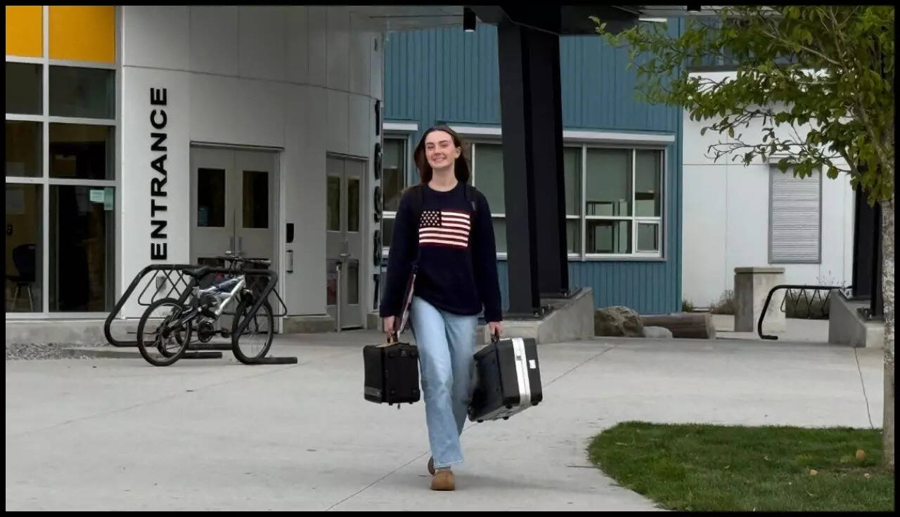 US-Canada tension: Canadian student mocked for wearing American flag ...