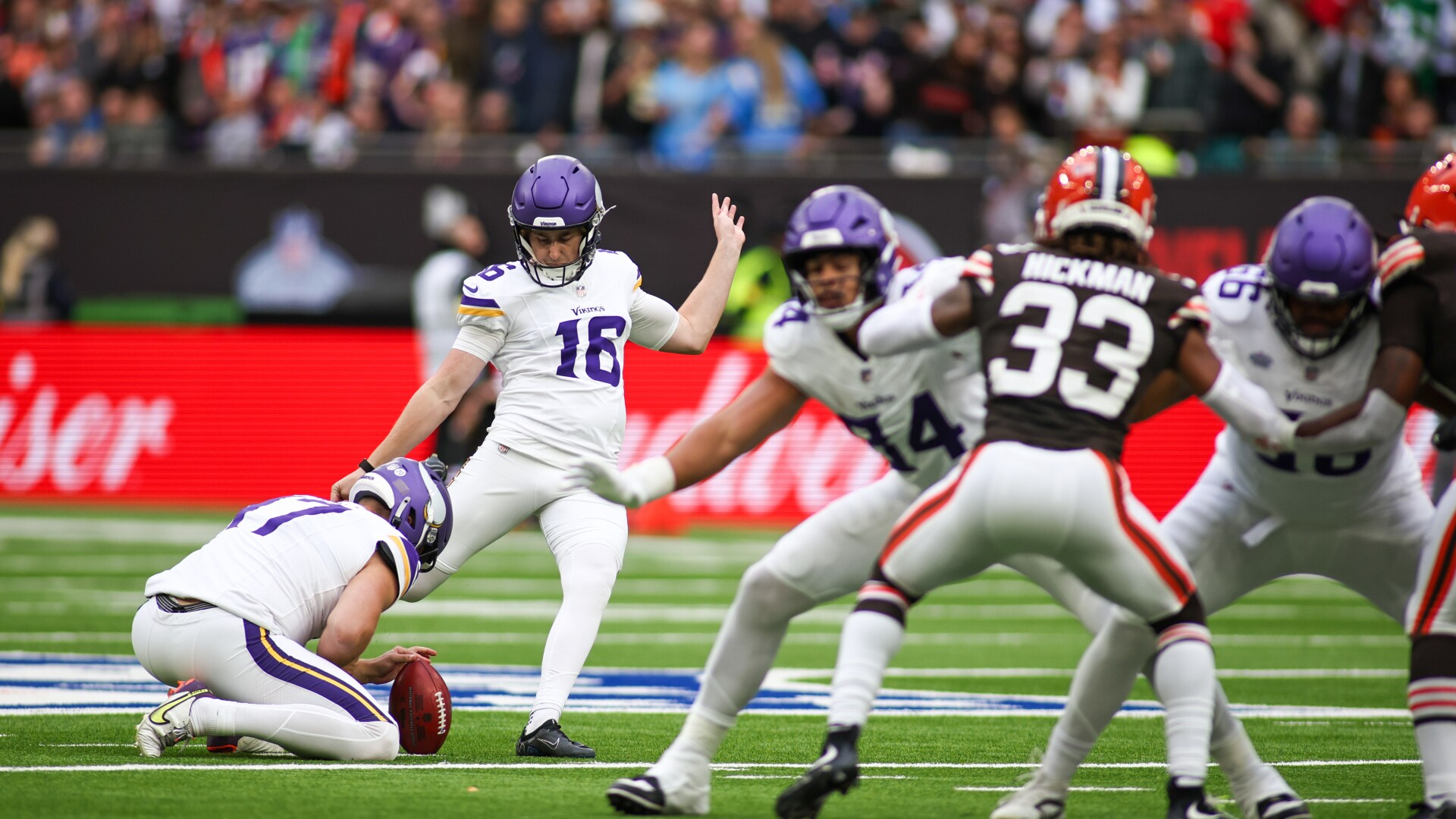 NFL didn't have clear view of Vikings' field goal striking camera cable