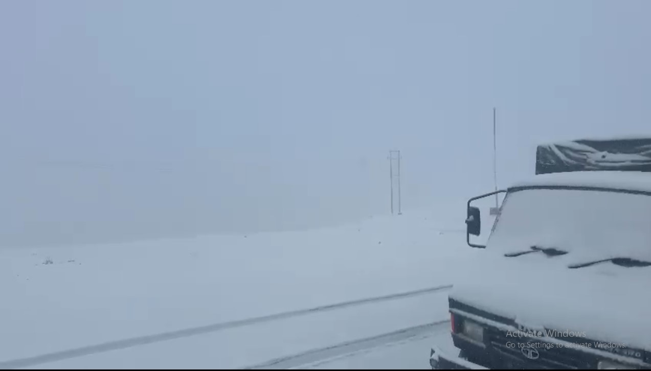 Razdan pass receives fresh snowfall, temperature drops in Gurez Valley