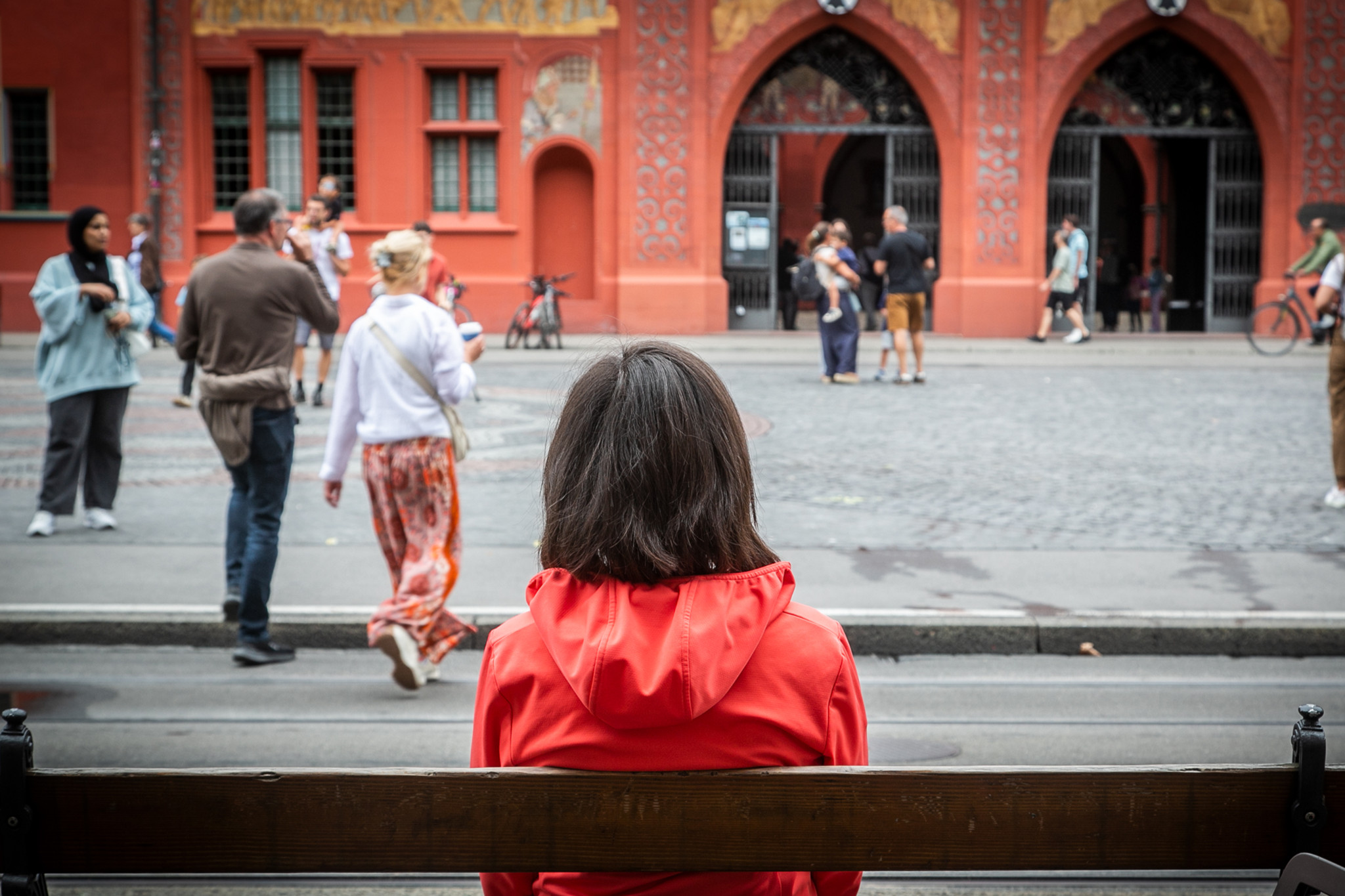 Unsichtbar im System: Zu Besuch bei Sans-Papiers