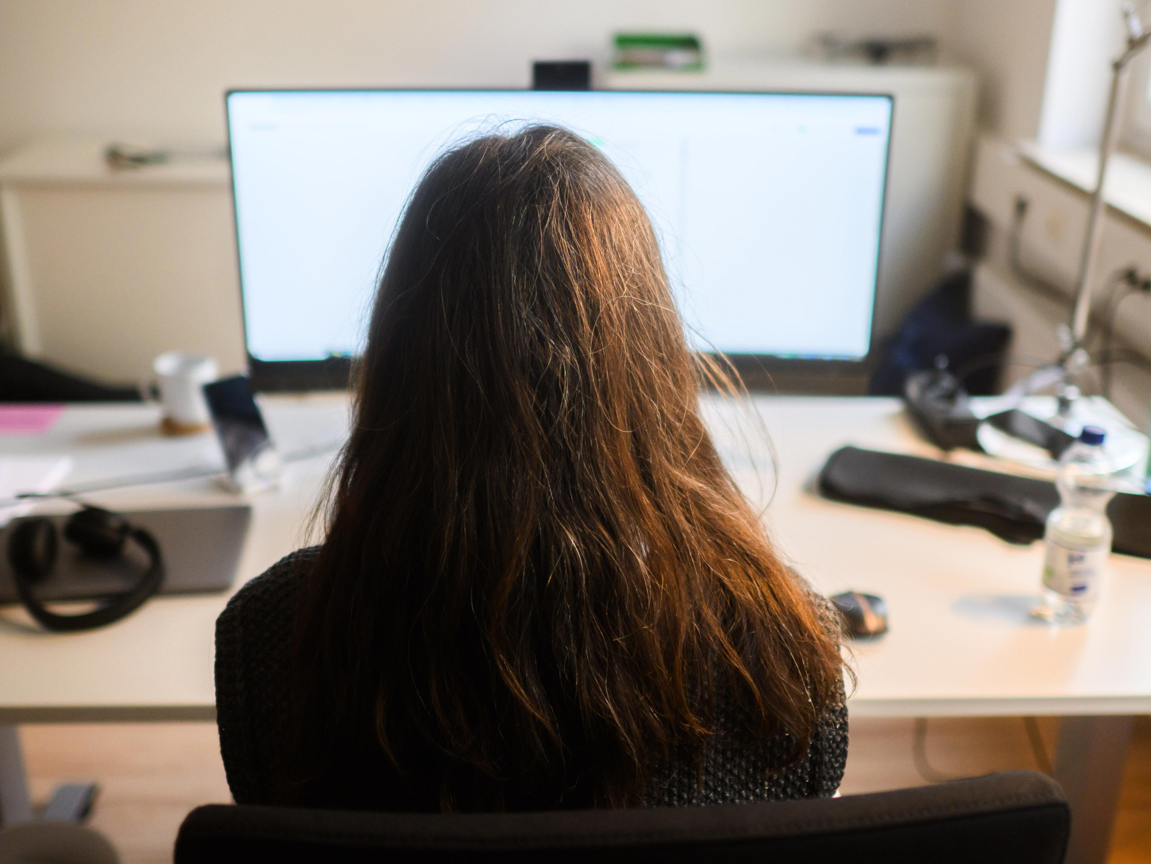 a16z analyzed startup bank transactions and found they're going hard on ...