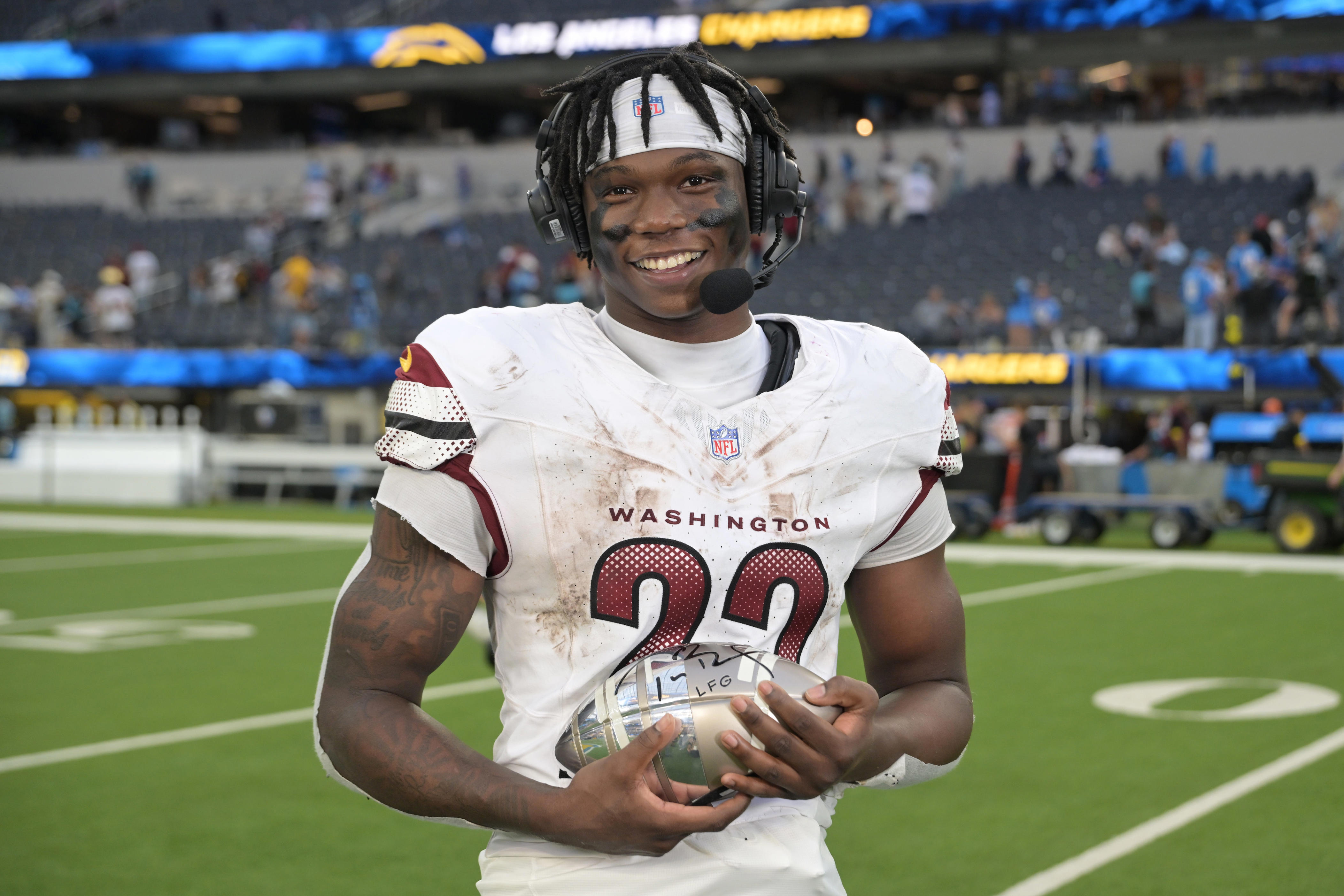 Commanders rookie RB Jacory Croskey-Merritt honored by Tom Brady after ...