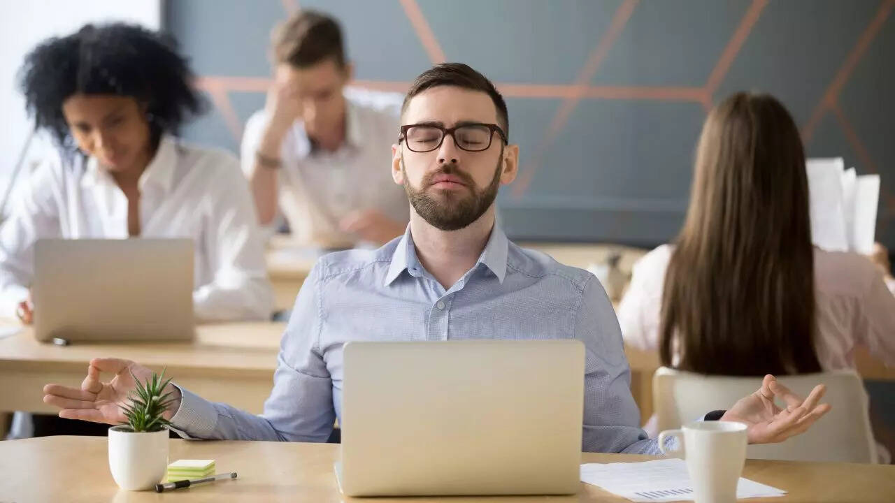 5 habits of graceful people that make them instantly more attractive
