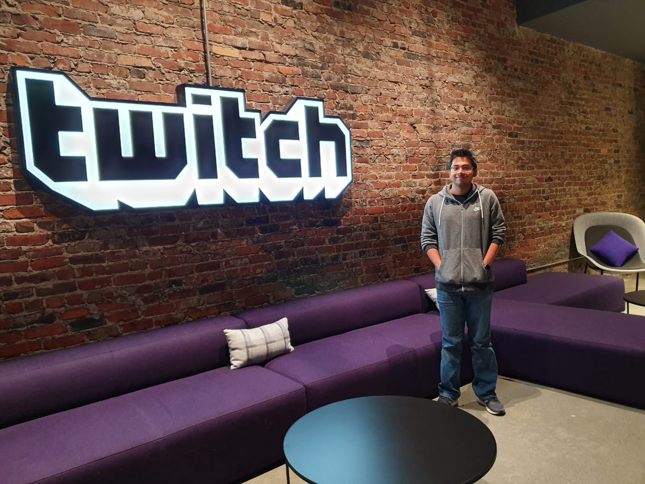 A software engineer compares working at Twitch vs. Google: Here's how ...