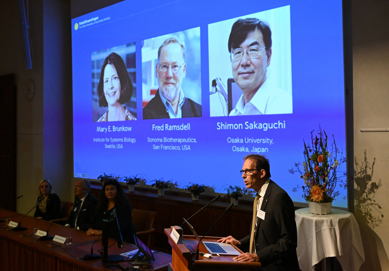 Trio Wins Nobel Prize in Medicine for Discoveries on Immune System