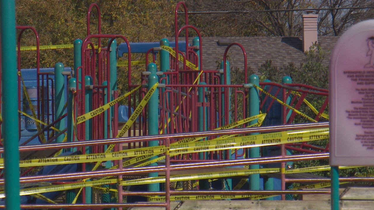 Closure of North Kildonan elementary school's play structure ...