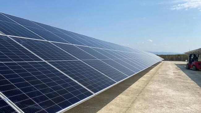 Un estudio revela cómo envejecen los paneles solares después de 30 años ...