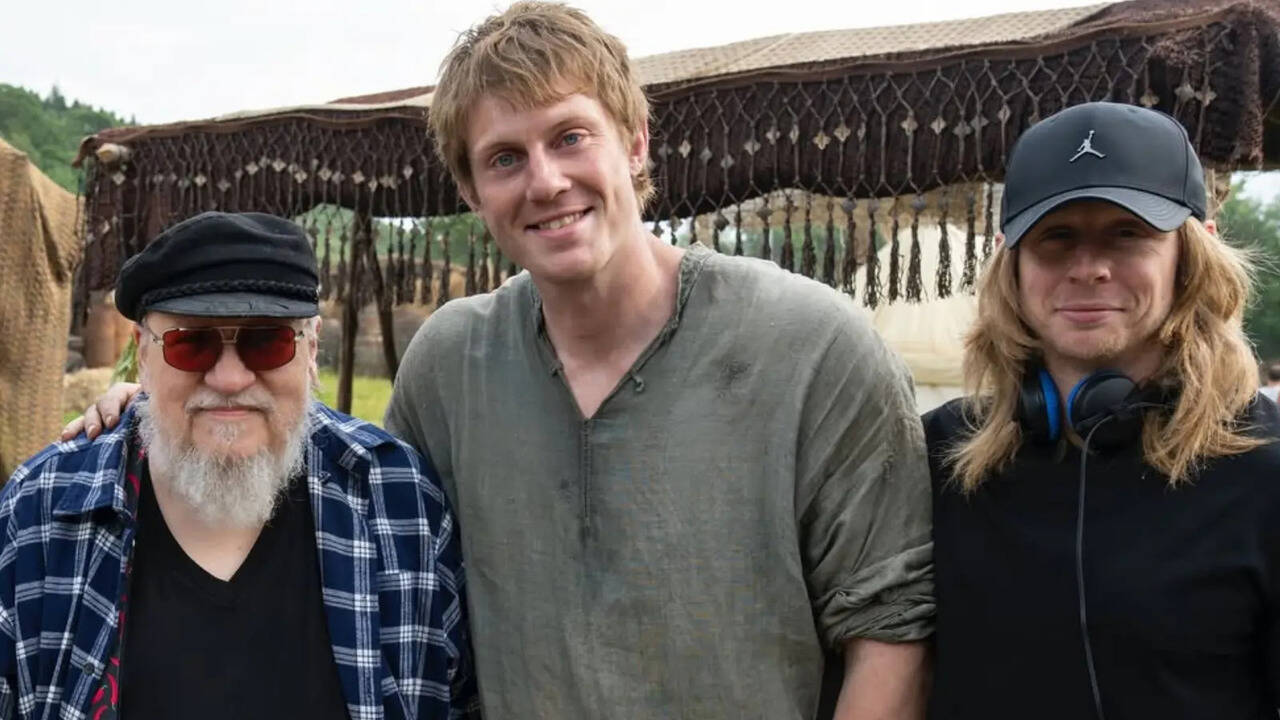 A Knight Of The Seven Kingdoms Showrunner Reveals Promise To George RR ...