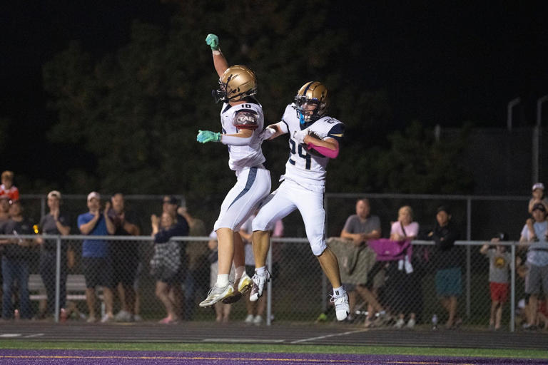 High school football Week 6: A hero and a bounce save top-tier teams