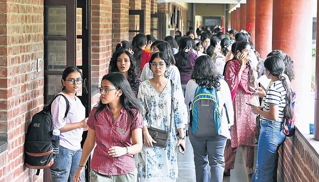 No teachers for Computer Science programme, Dharapuram college students ...
