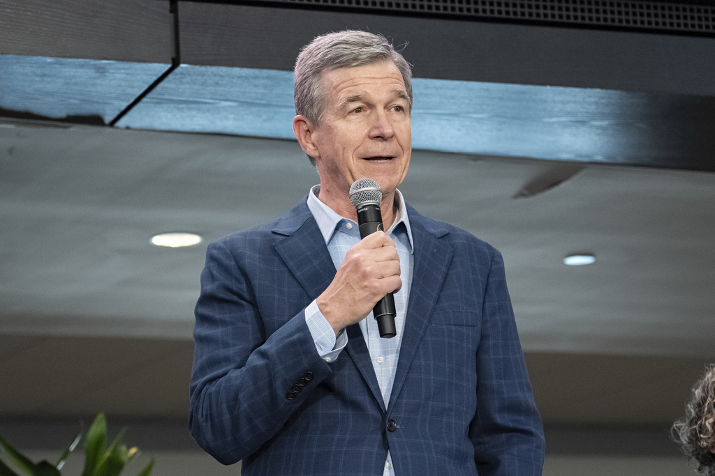 Roy Cooper’s record $14 million fundraising haul more than double Whatley’s