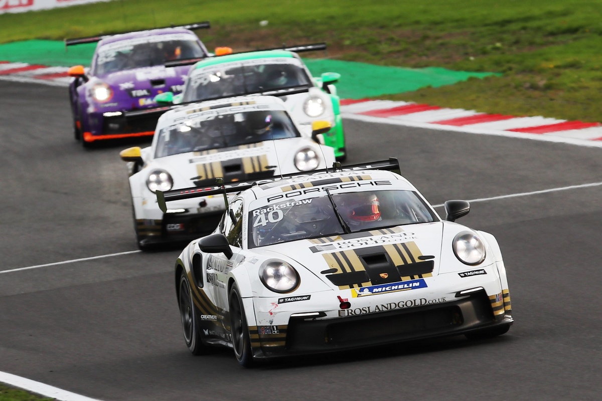 Rackstraw pips Martin by two points in thrilling Brands Hatch Carrera ...