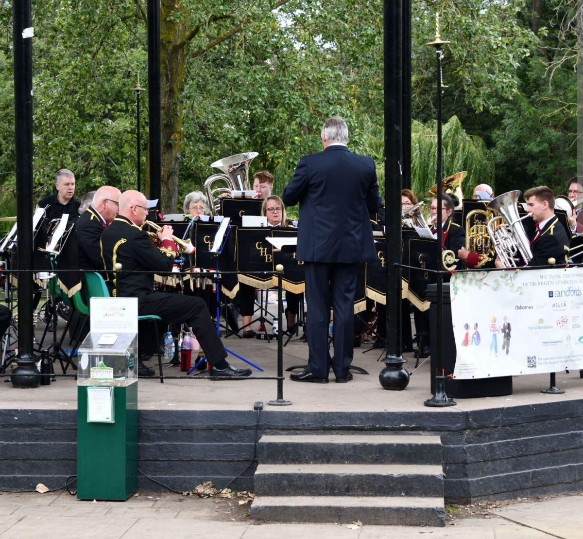Local brass band commemorates town twinning
