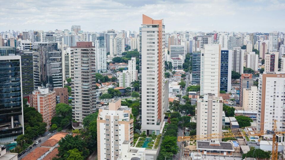 NSE CEO Ashishkumar Chauhan buys ₹10 crore apartment in Mumbai's Lodha ...
