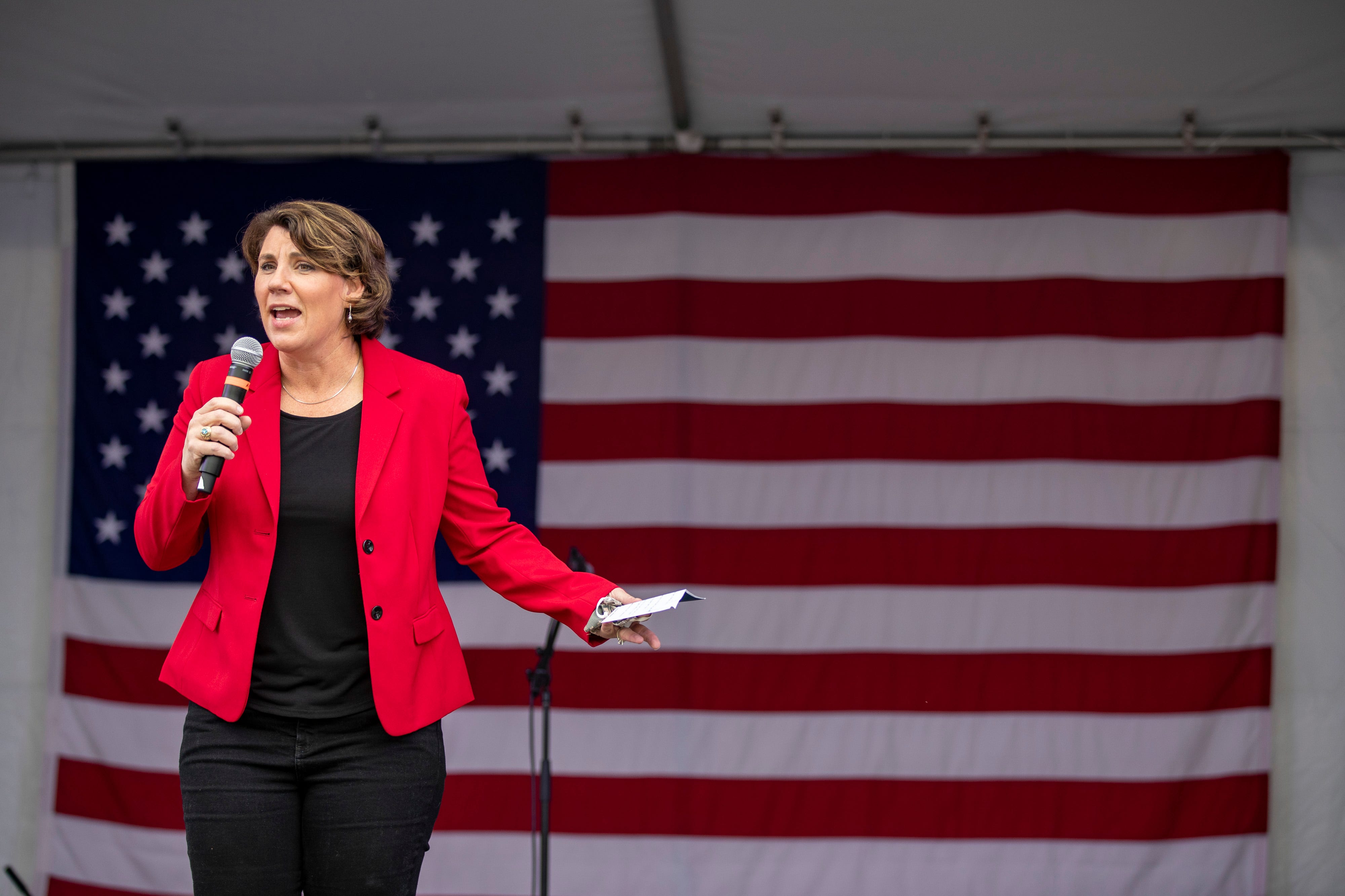 Amy McGrath to again run for Mitch McConnell's Senate seat