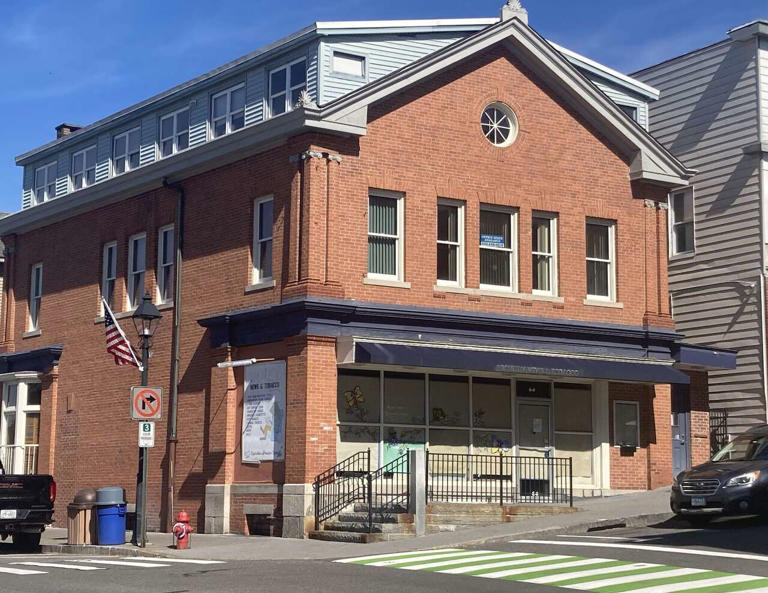 New Milford approves European-style inn with Gilmore Girls theme in ...