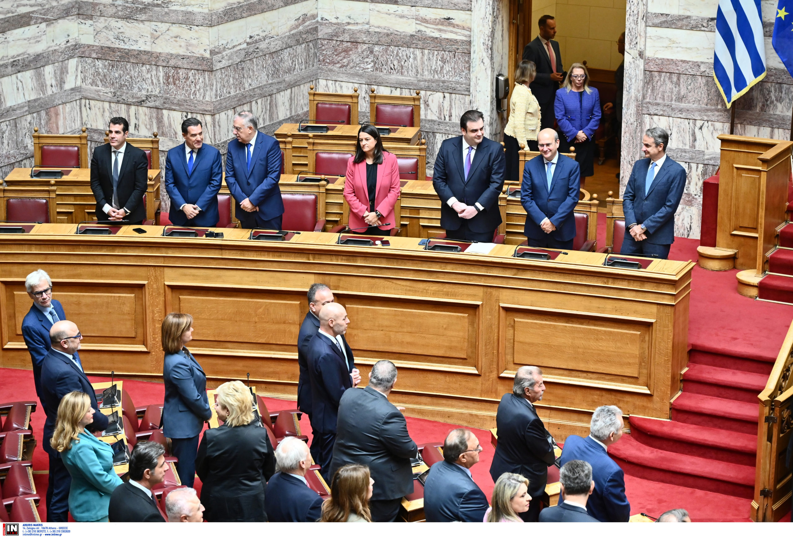 Βουλή: Ξεκίνησε η νέα κοινοβουλευτική περίοδος μετά τον αγιασμό ...
