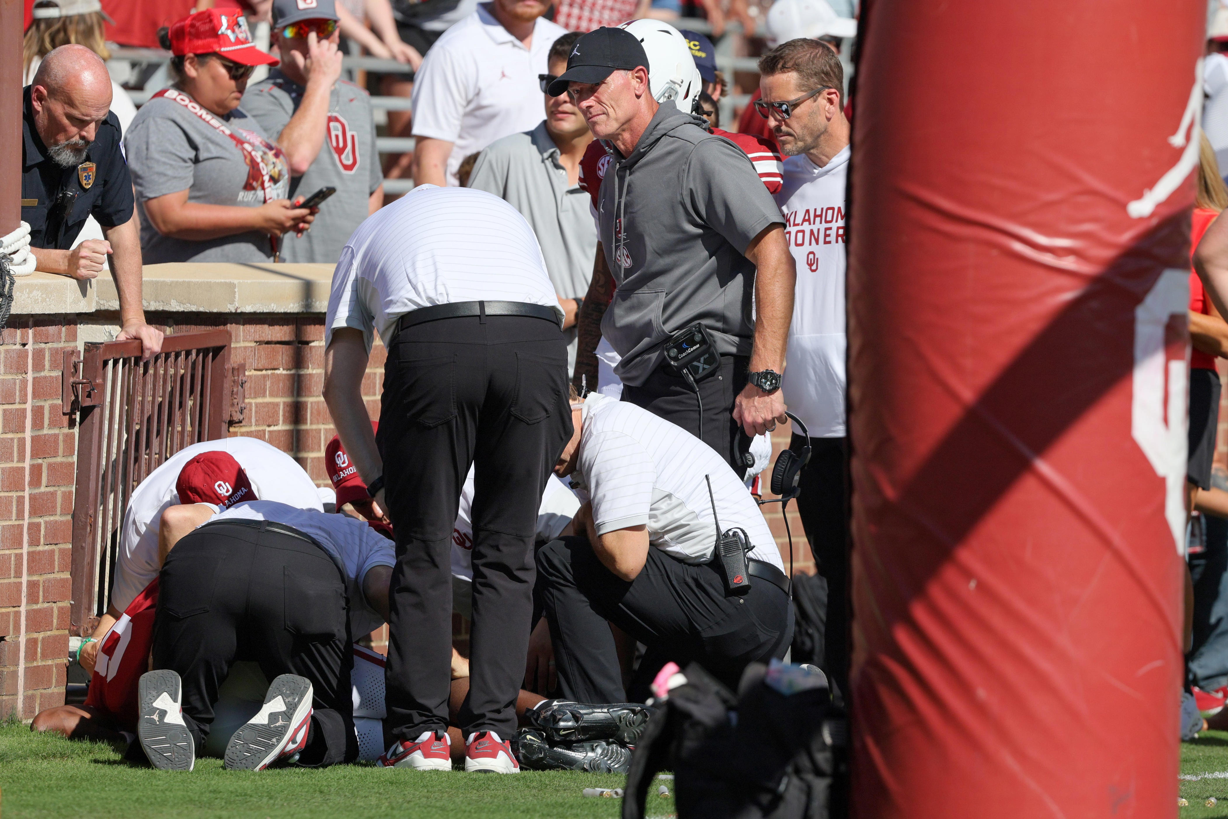 Keontez Lewis injury update: OU football stadium to add 'some padding ...