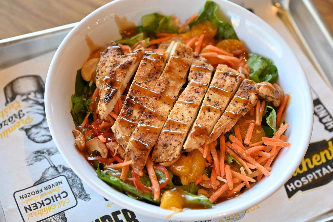 First Super Chix in Middle Georgia opens in Macon, promising fresh ...