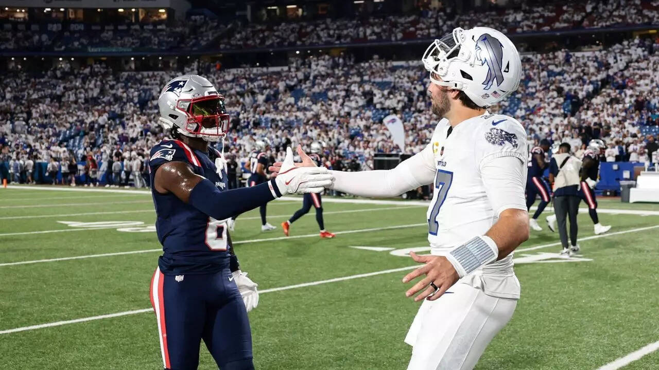 Stefon Diggs brutally booed by angry Bills fans as Cardi B–Nicki Minaj ...