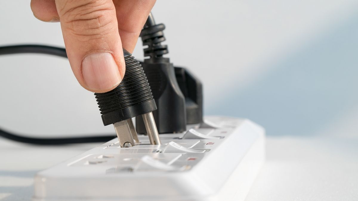 Does unplugging appliances when not in use prevent unnecessary ...