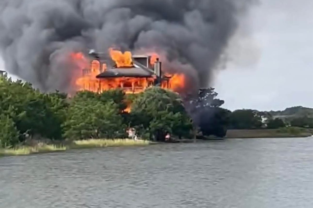 South Carolina judge’s $1.5m home destroyed in huge fire with family ...