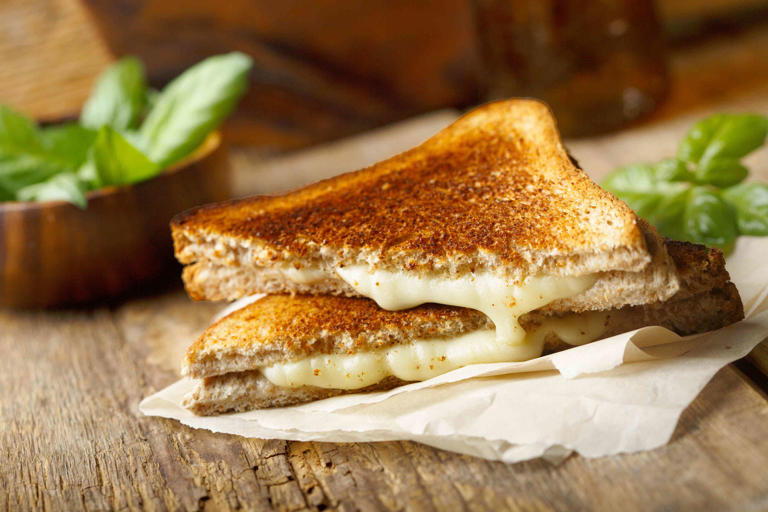How to Make the Perfect Grilled Cheese Every Time, According to a Chef