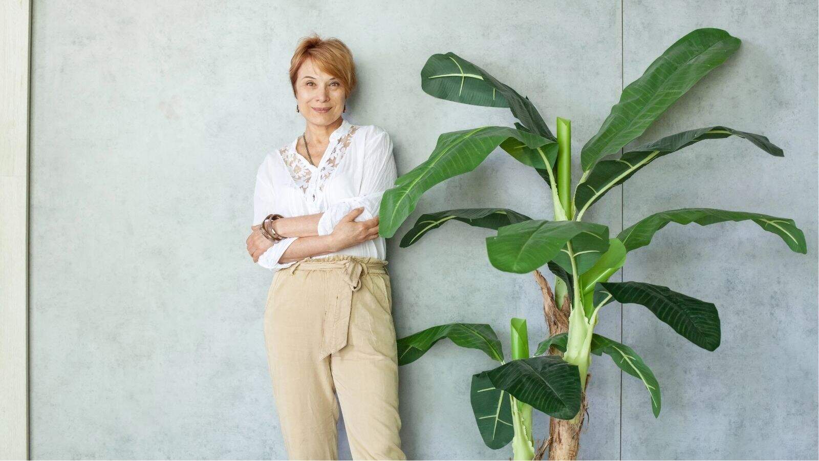 10 Plants That Stay Green Through the Cold Season