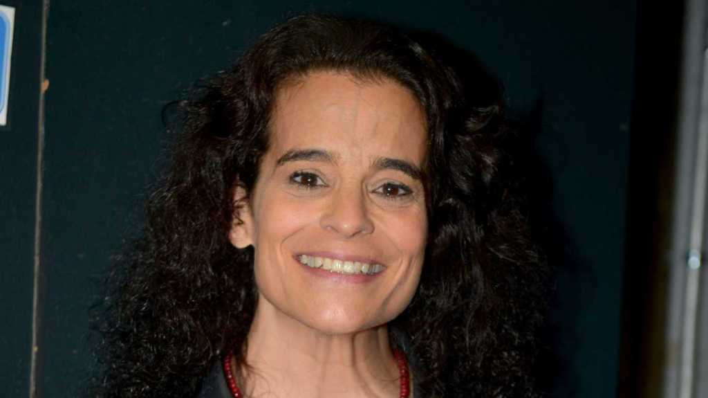 Lesbian comedian Jessica Kirson apologises for Saudi Arabia comedy ...