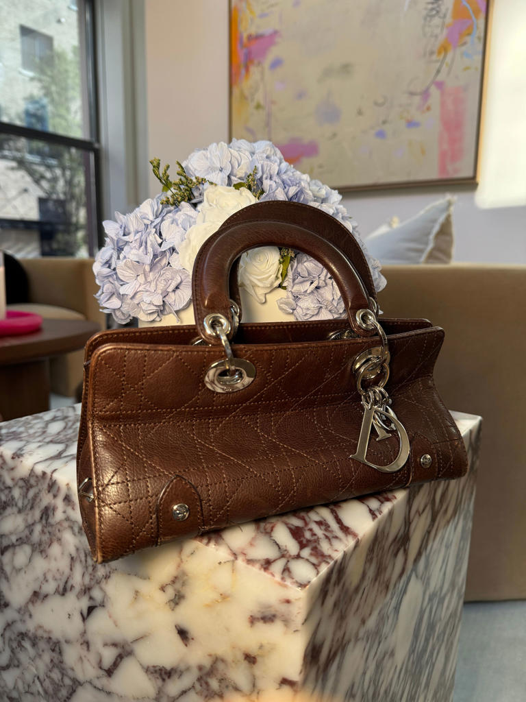 Phoebe Gates' Fall Shopping List Includes It-Bags and Lululemon Leggings