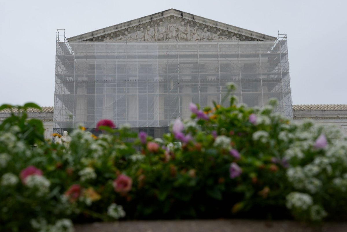 New Supreme Court term gets underway; executive power on the docket