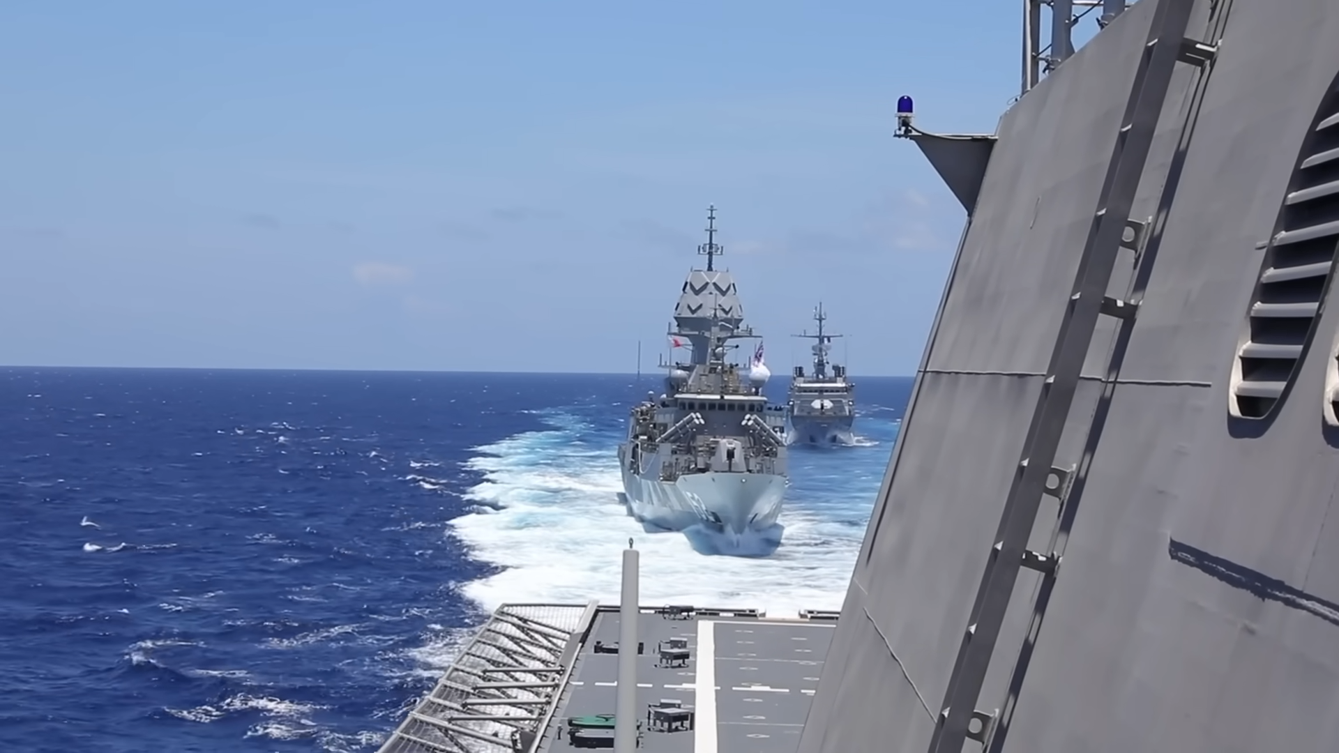 China sends warships in response to U.S. drills