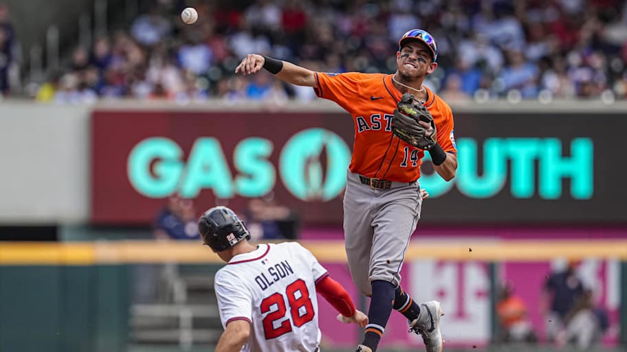 Mauricio Dubón's Quiet Dominance Boosted Astros During 2025 Season