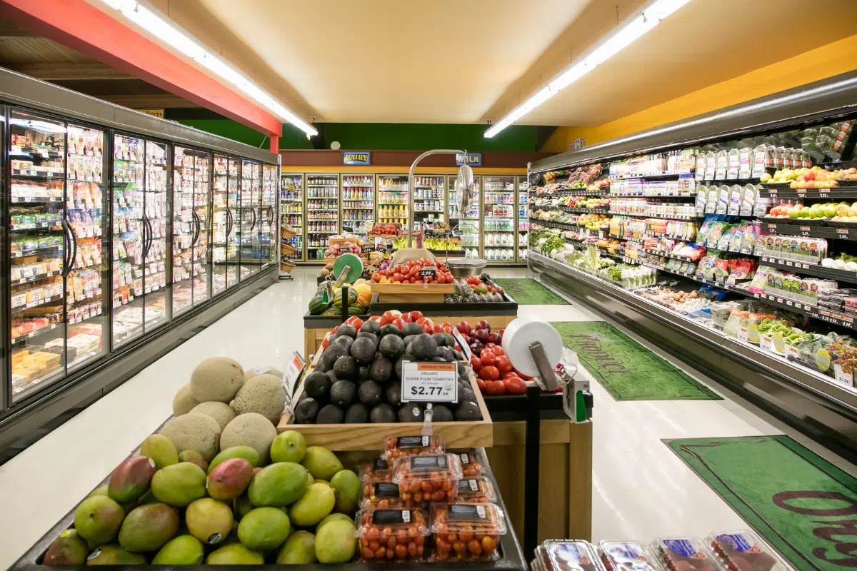 8 sneaky grocery store tricks designed to make you spend more