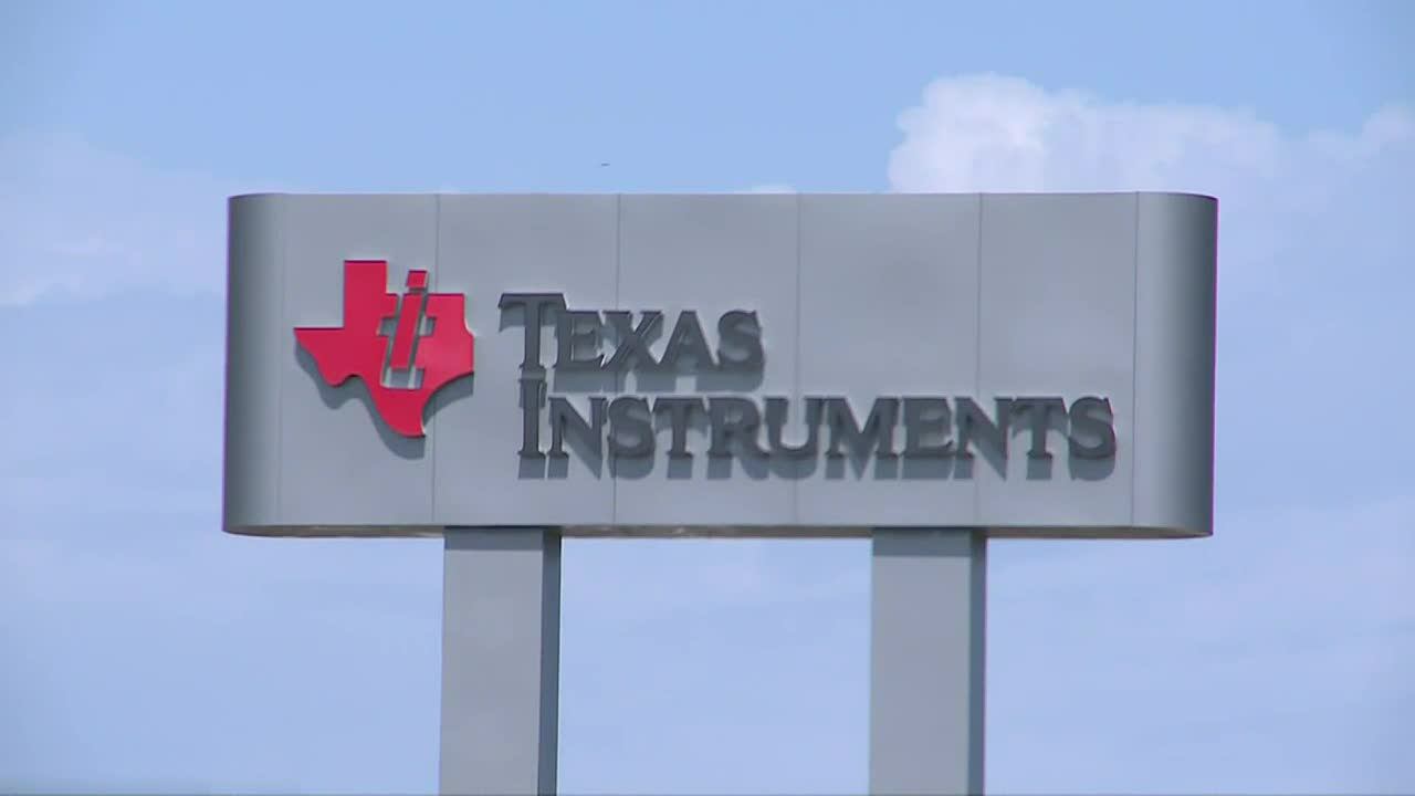 Texas Instruments informs employees of upcoming layoffs