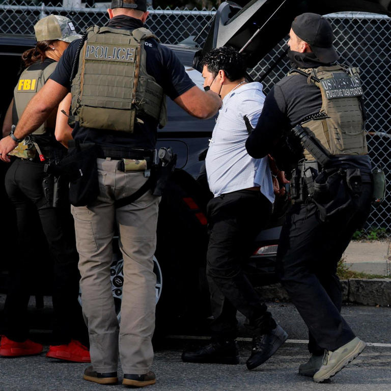 Trump’s Immigration Push Diverts U.S. Agents From Drug, Money and Sex ...