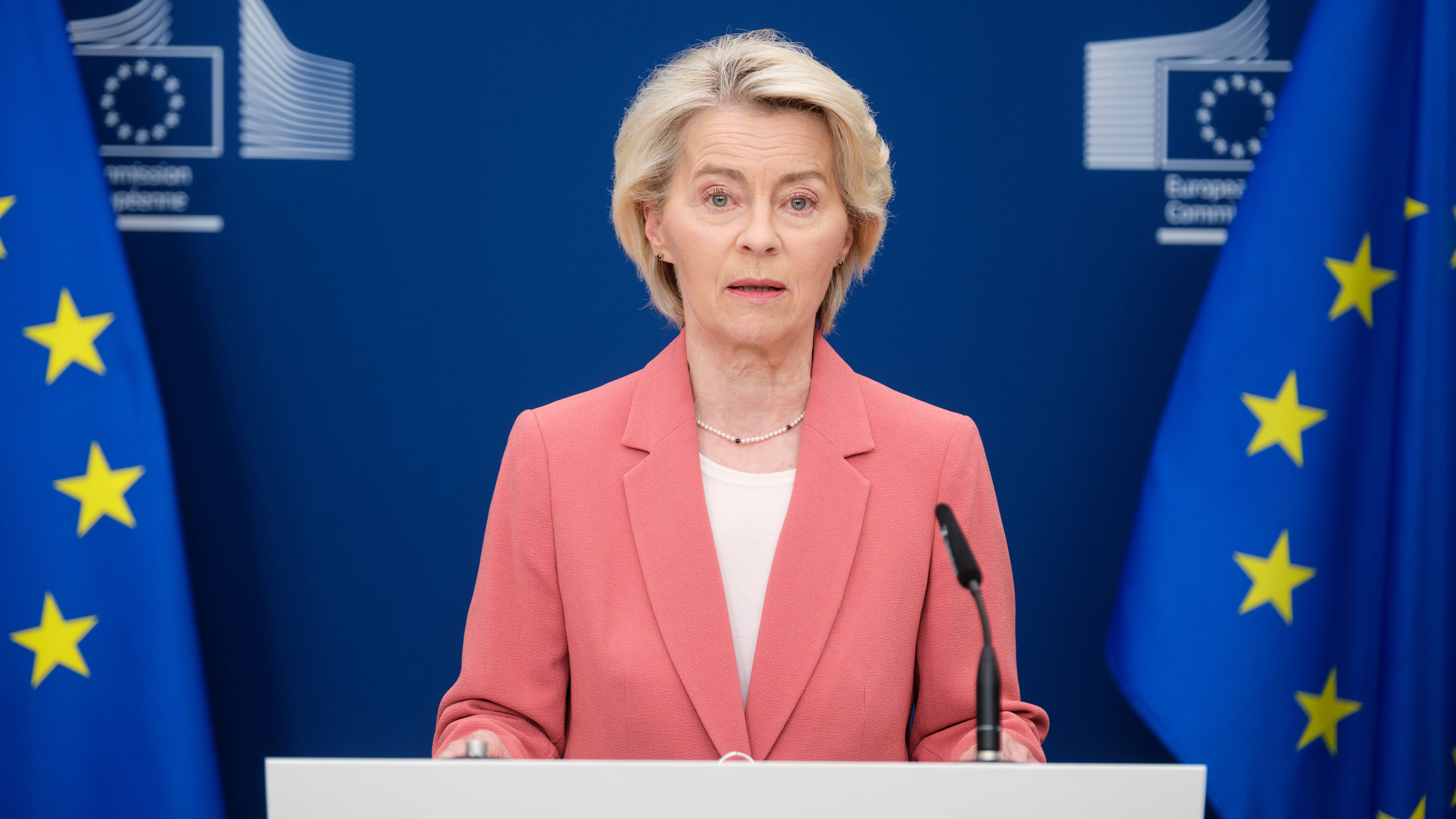 Ursula Von der Leyen walczy o utrzymanie posady. Wystosowała apel
