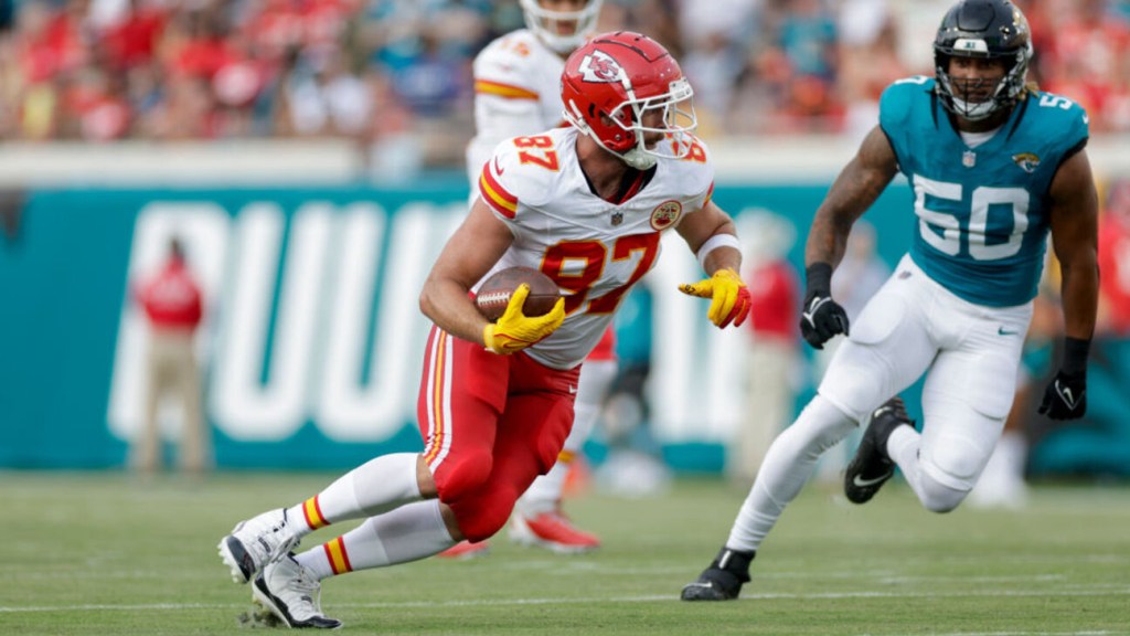 ‘Monday Night Football' Livestream: When and Where to Watch Kansas City ...