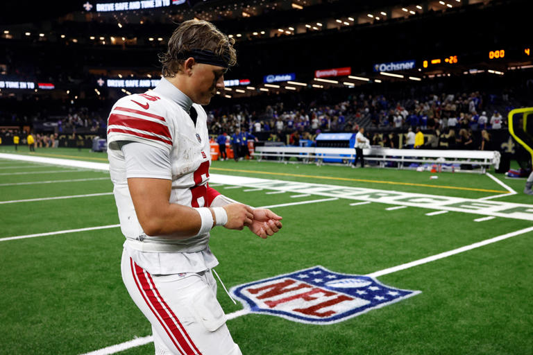 Turnover trouble keeps plaguing the Giants, who next host the Eagles on ...